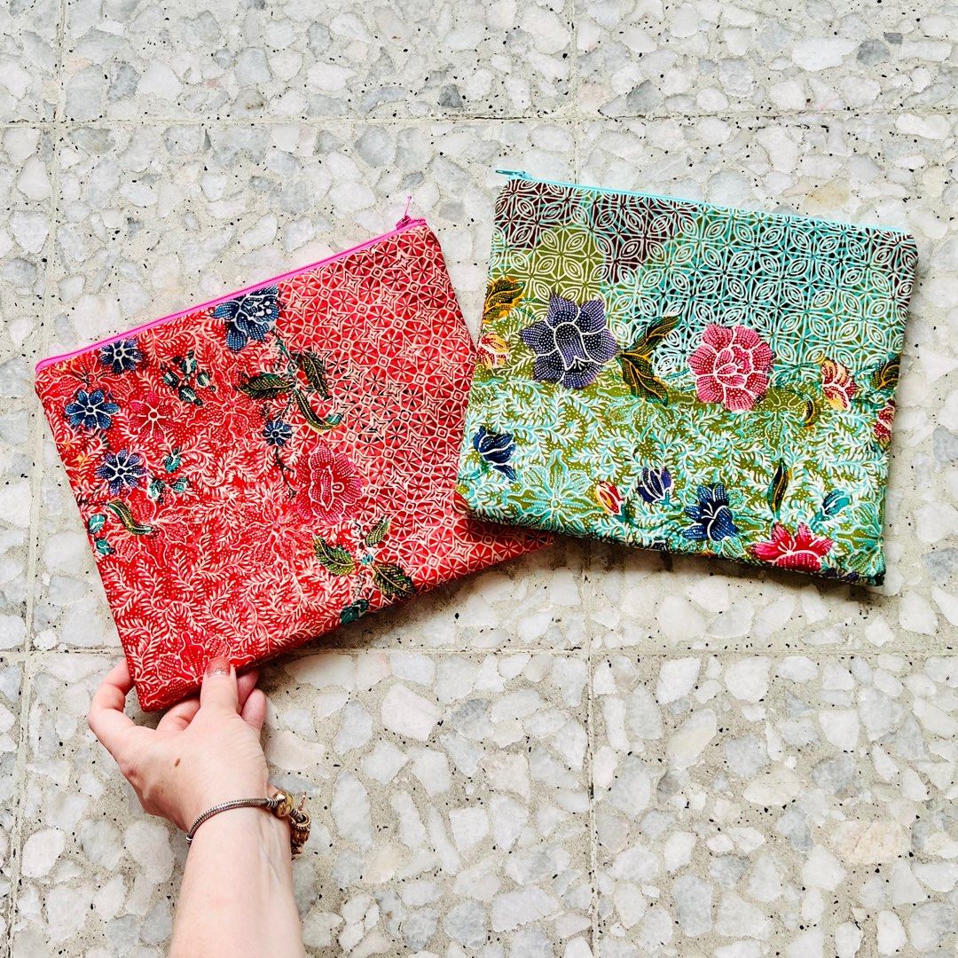 The Must-Have Batik Pouch Handmade in Singapore, Women's Fashion, Bags ...