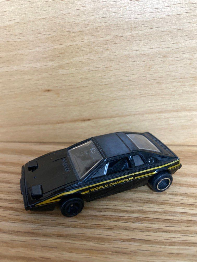 Tomica vintage made in Japan 1979 Lotus Esprit, Hobbies & Toys, Toys ...