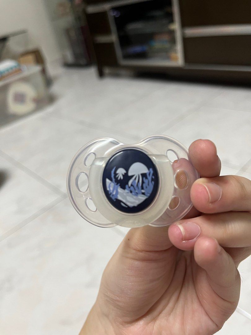 Tommee Tippee pacifier 18-36m, Babies & Kids, Nursing & Feeding ...