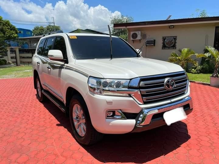 Toyota Land Cruiser Premium 4x4 diesel top of the line Auto, Cars for ...