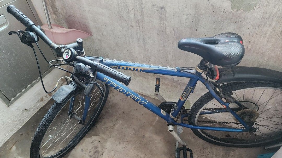 Trek 4000 bicycle, Sports Equipment, Bicycles & Parts, Bicycles on ...
