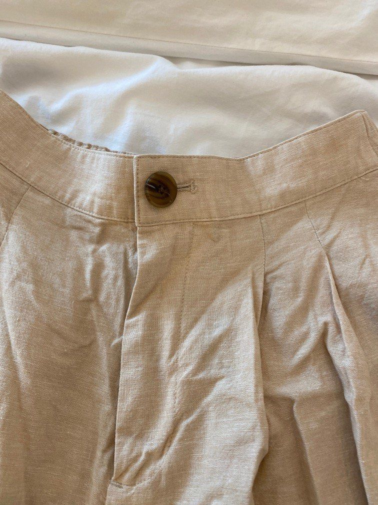 Uniqlo beige linen flowy culottes on Carousell