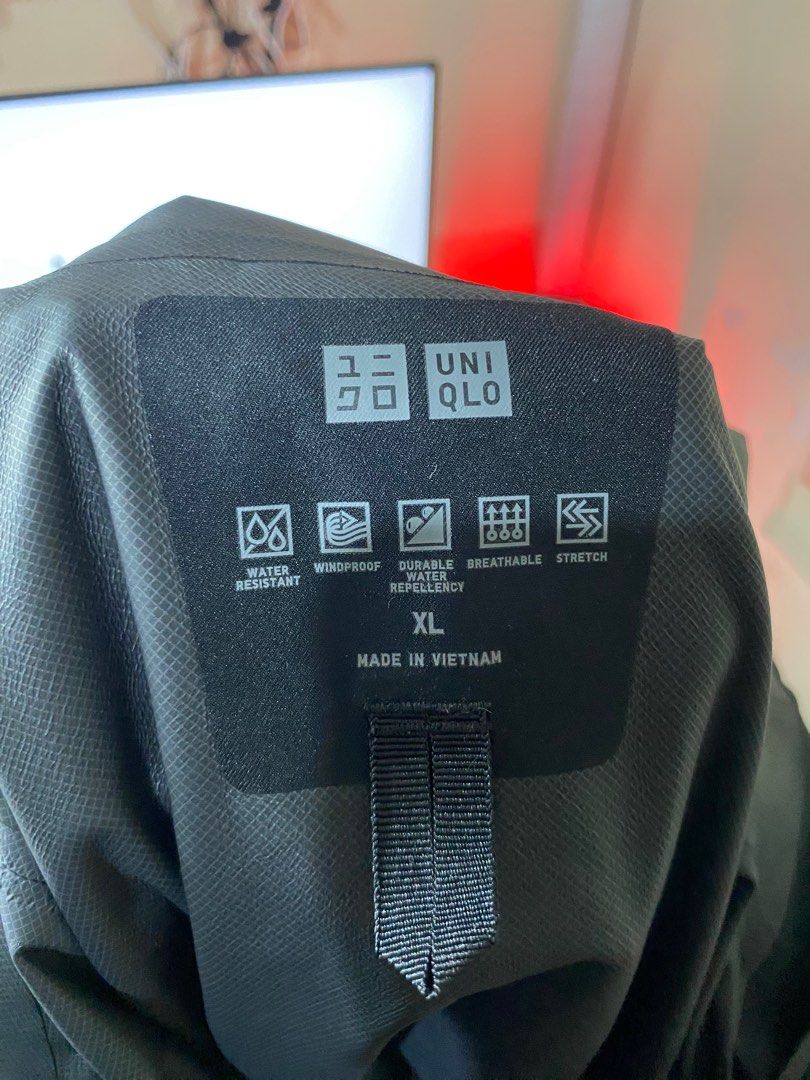 Uniqlo Blocktech Parka/Windbreaker on Carousell