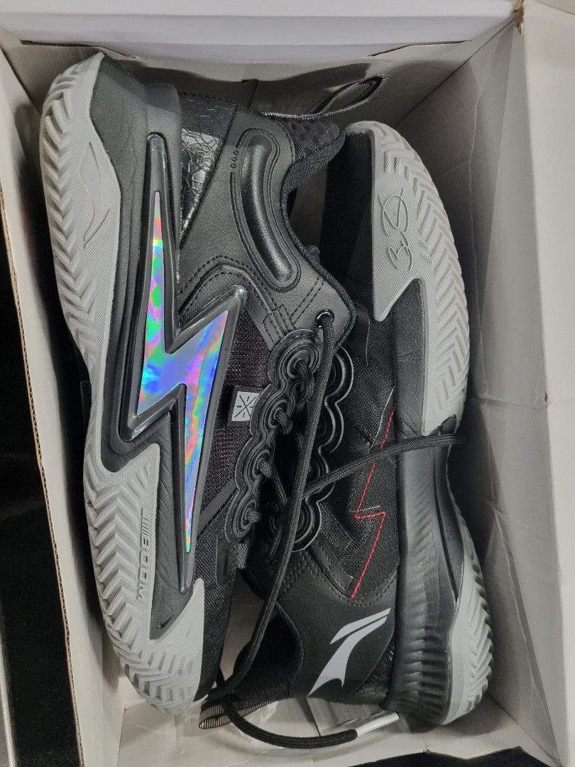 Way of Wade Son of Flash, Men's Fashion, Footwear, Sneakers on Carousell