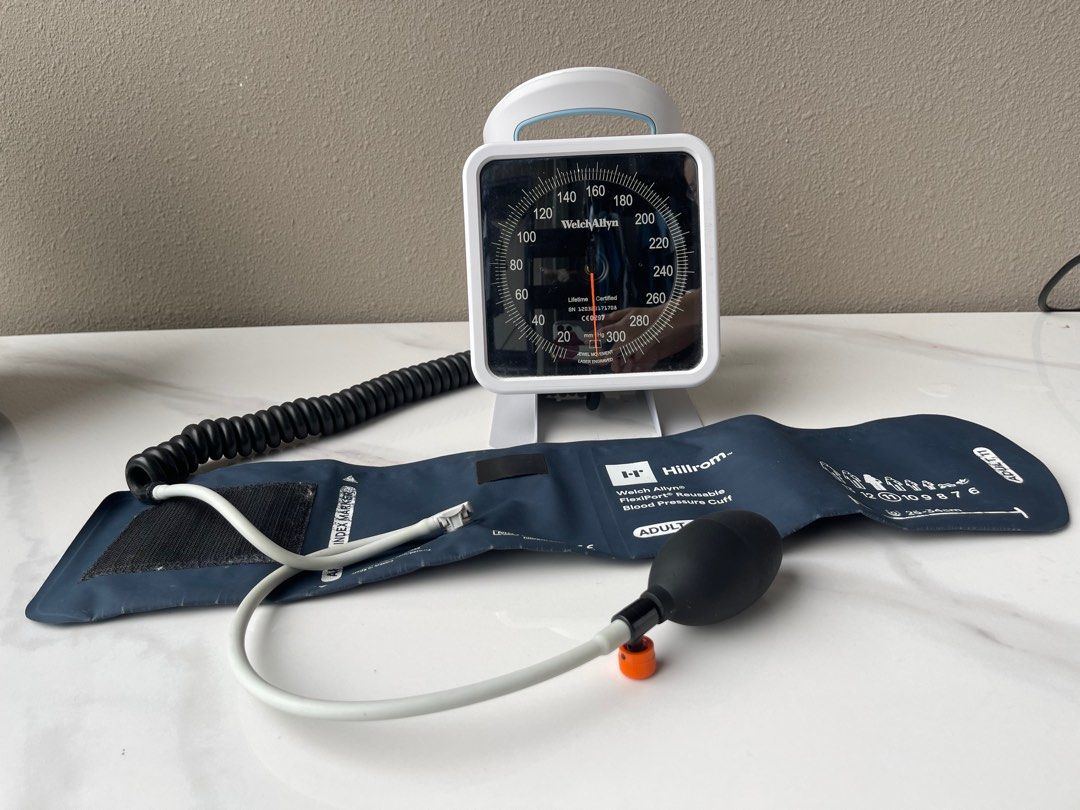 Welch Allyn Manual BP Set, Health & Nutrition, Health Monitors ...