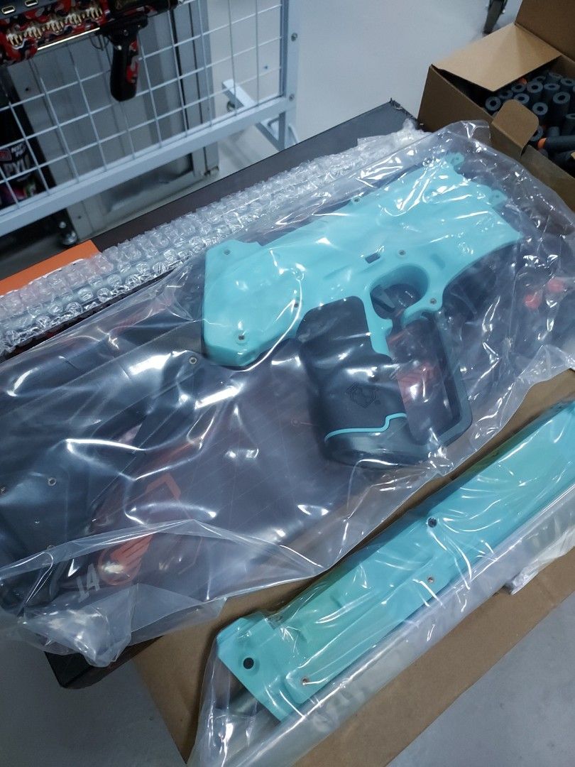 Worker Harrier Nerf Blaster + 200 worker darts, Hobbies & Toys, Toys ...