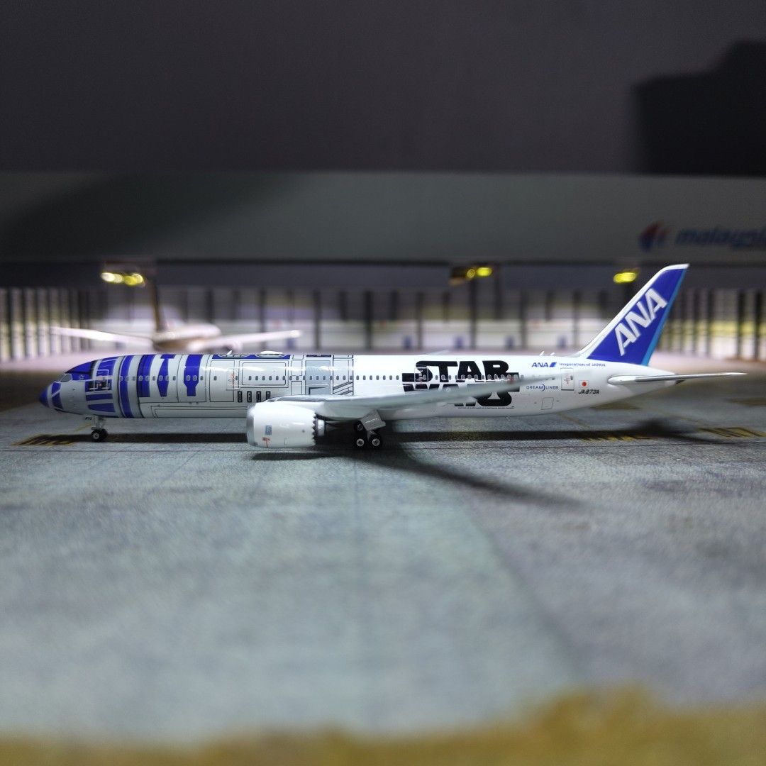1:400 Phoenix ANA Star Wars R2D2 Boeing 787-9 Dreamliner, Hobbies ...