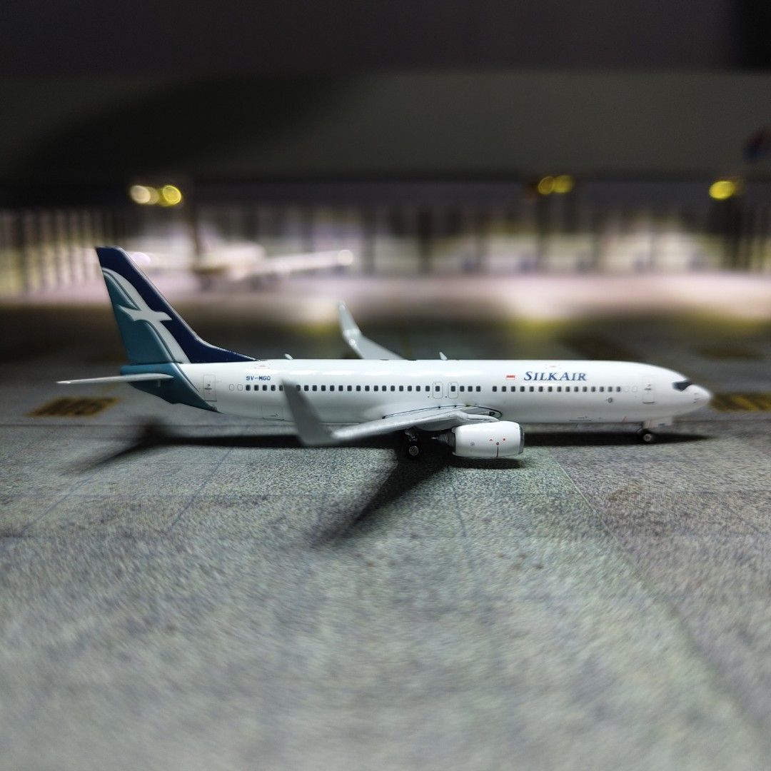1:400 Phoenix SilkAir Boeing 737-800, Hobbies & Toys, Memorabilia ...