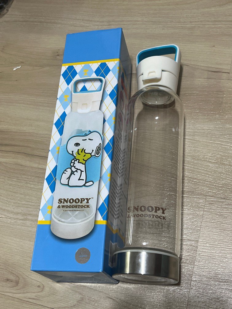 史努比玻璃隨身瓶 550ml, 家具及居家用品, 廚具和餐具, 水杯、水壺在旋轉拍賣