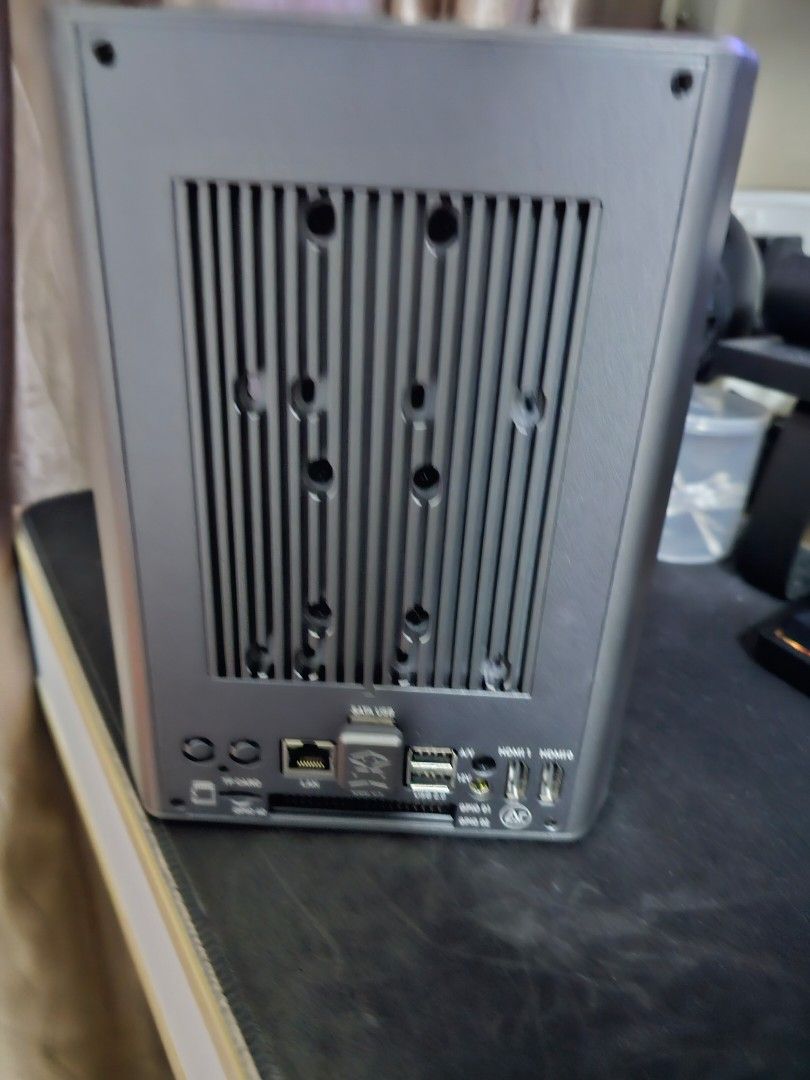 Argon Eon Pi Nas case, Computers & Tech, Parts & Accessories ...