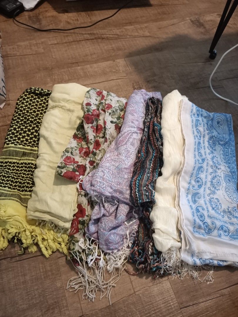 Assorted scarves - set of 7, Women's Fashion, Watches & Accessories ...