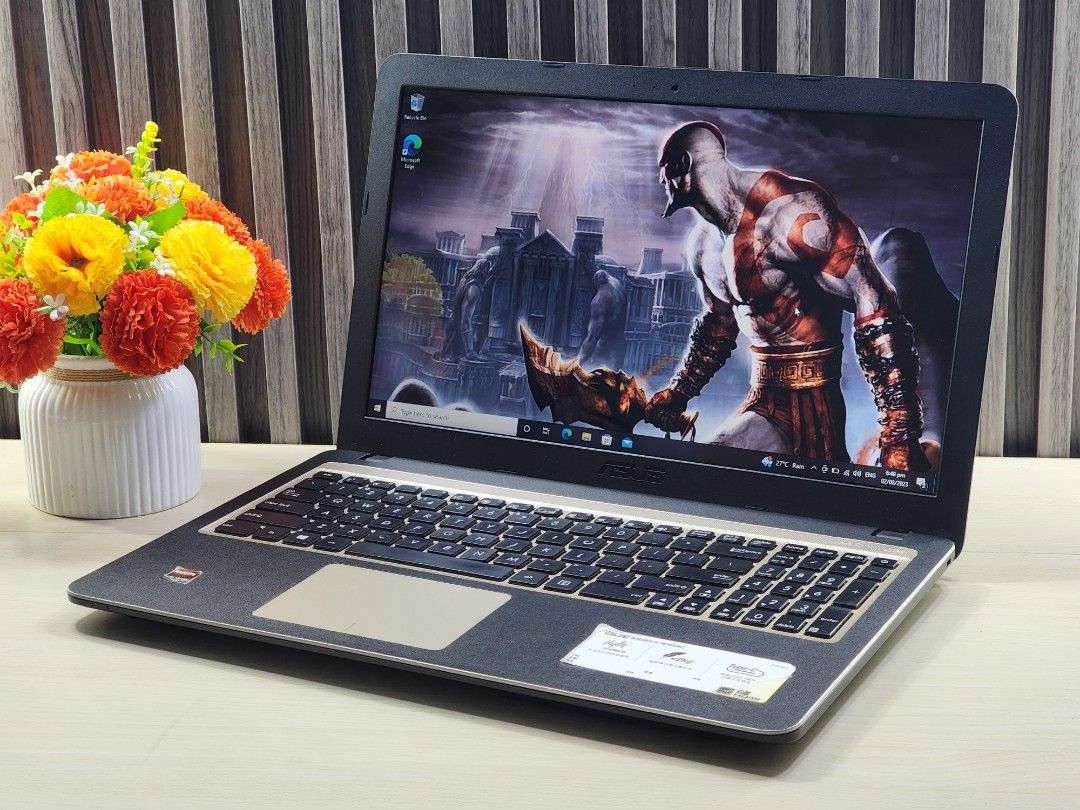 Asus SonicMaster X540UPR Core i5 8th Gen 8Gb Ram 256Gb SSD AMD Radeon ...