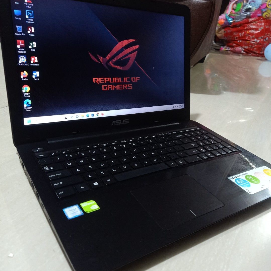 Asus X556 Laptop, Core i7-7th gen, 8gb ram 128gb ssd 1000gb hdd ...