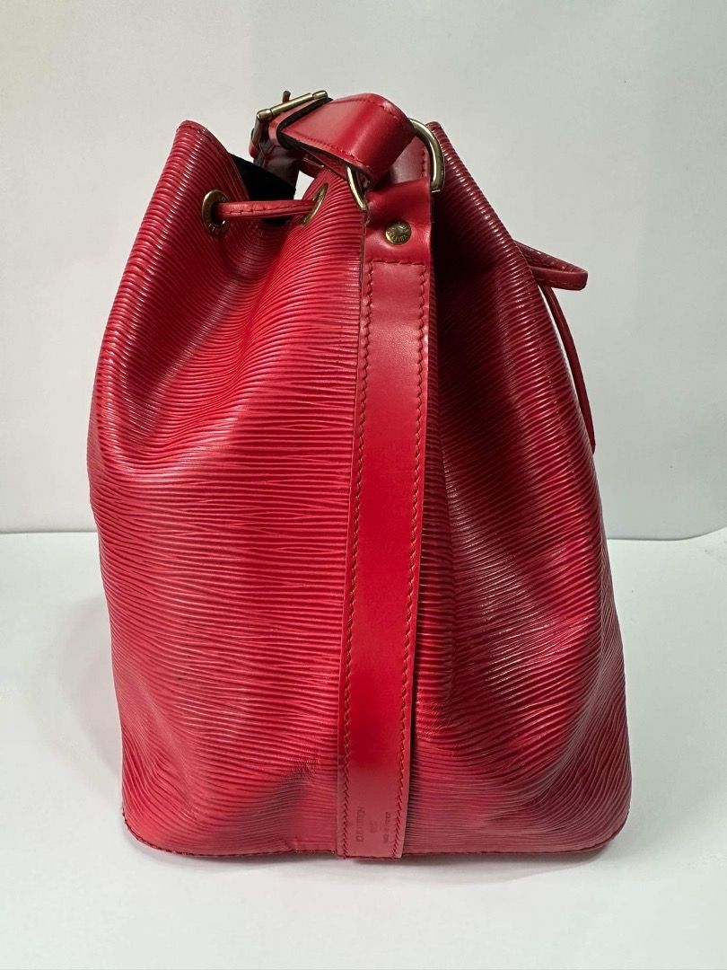 Authentic LV neo Bucket, Luxury, Bags & Wallets on Carousell