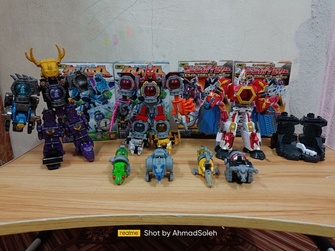 Bandai Minipla Power ranger super sentai Uchu Sentai Kyuranger megazord ...