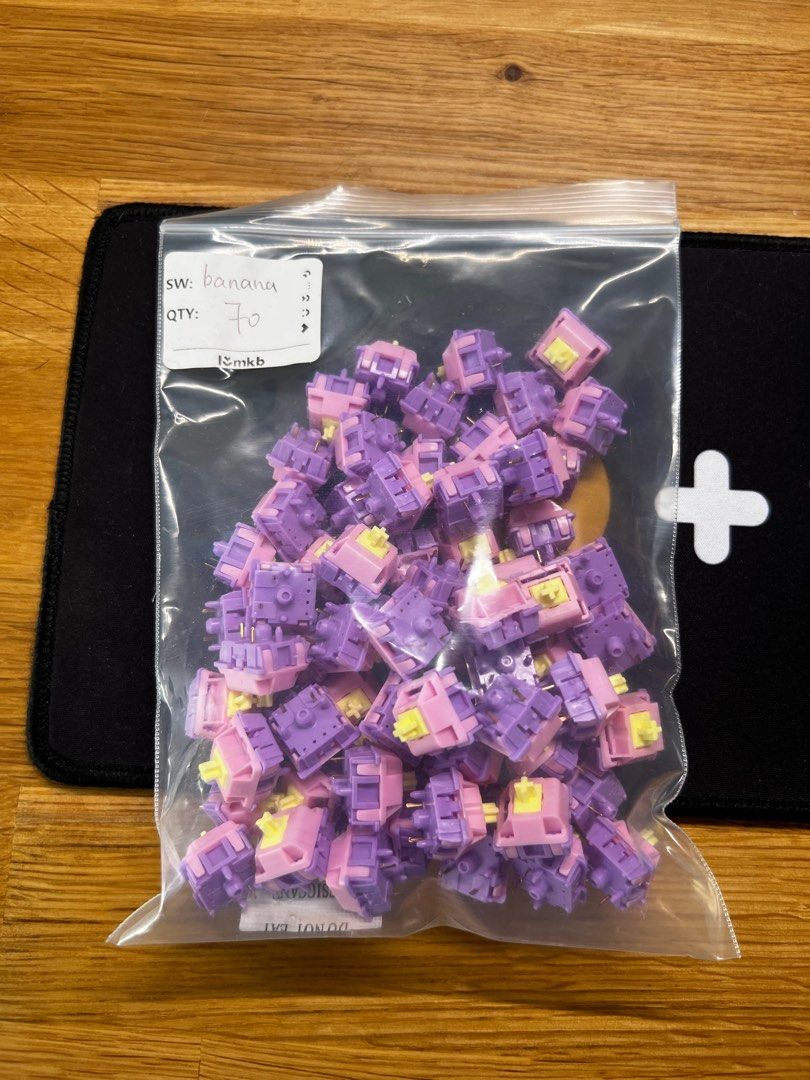 C3 Banana Split Switches x 70, Computers & Tech, Parts & Accessories ...