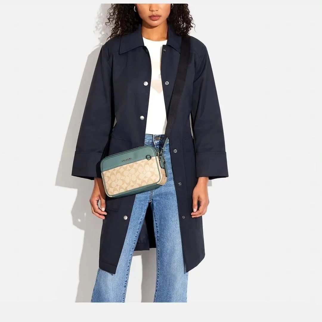 Coach Graham Crossbody in colorblock signature canvas, Luxury, Bags ...