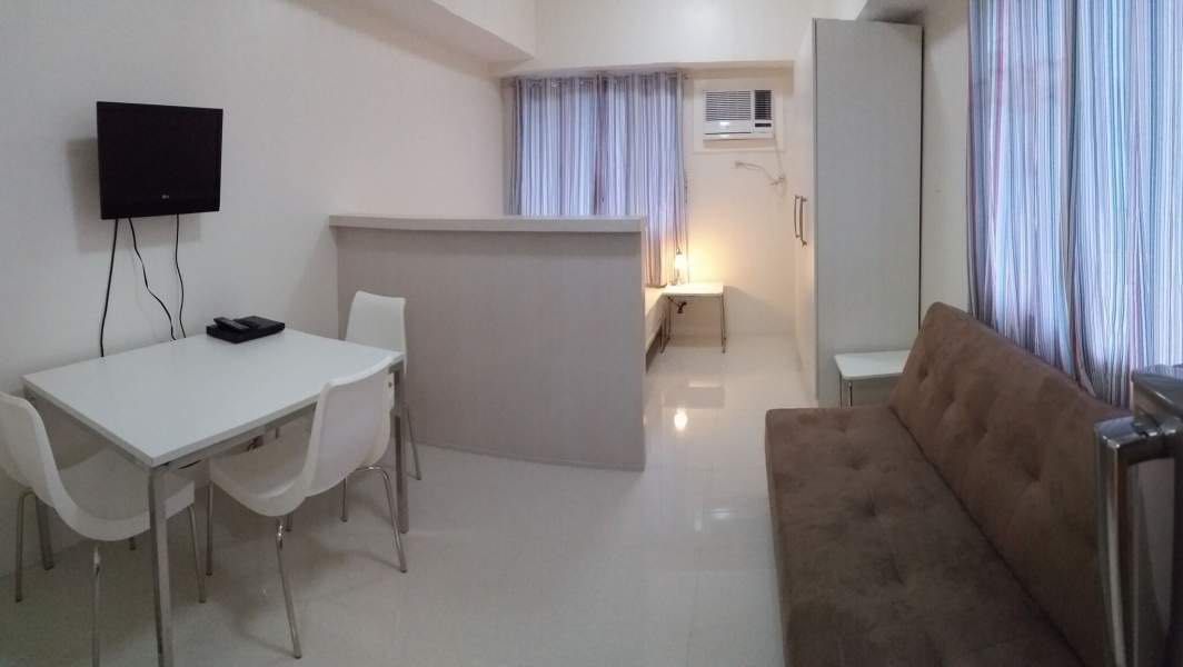Corner Studio Unit with the Best View in New Manila, Property, For Sale ...