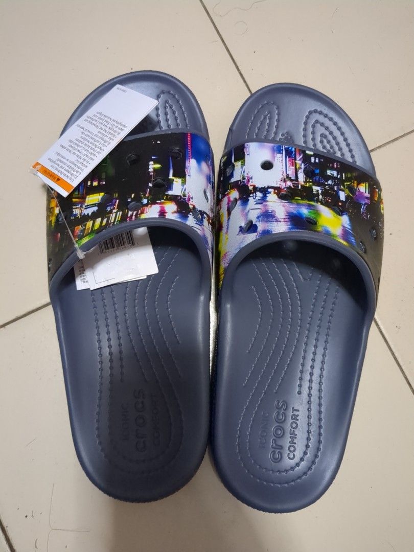 Crocs slippers, Men's Fashion, Footwear, Flipflops and Slides on Carousell