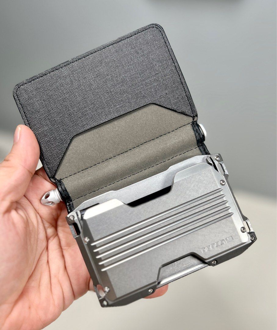 Dango A10 Adapt Bifold Pen Wallet, Men's Fashion, Watches & Accessories ...