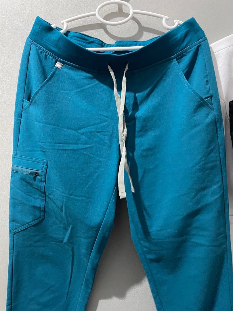 FIGS scrub suit limited edition Pacific Blue set, Women's Fashion ...