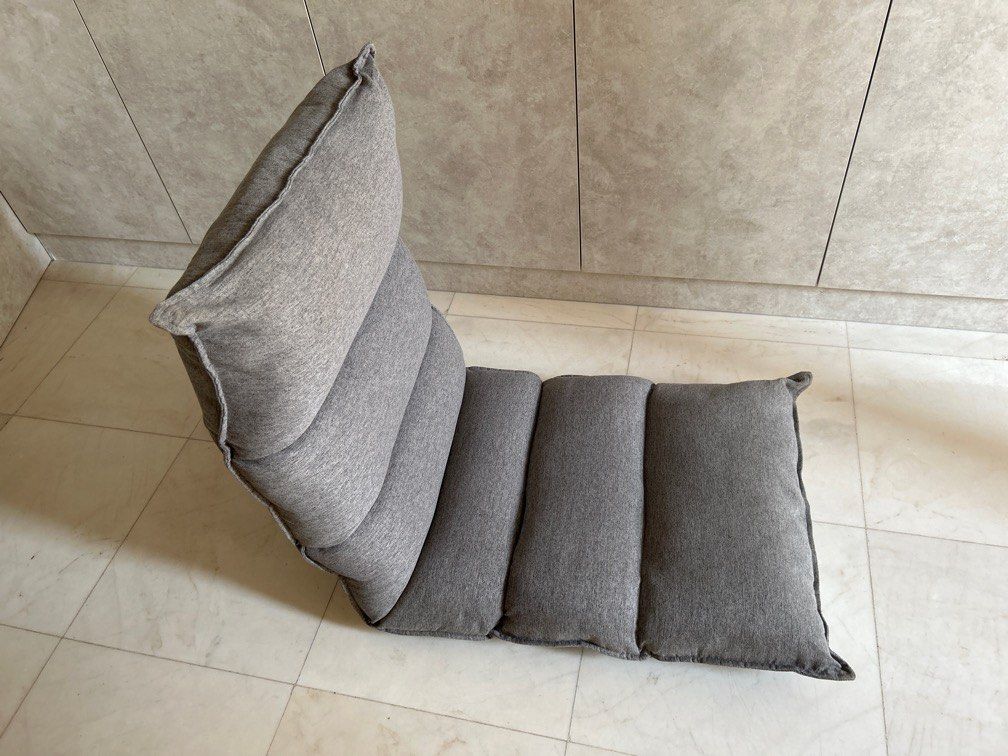 MUJI Foldable resting chair, Furniture & Home Living, Furniture, Chairs ...