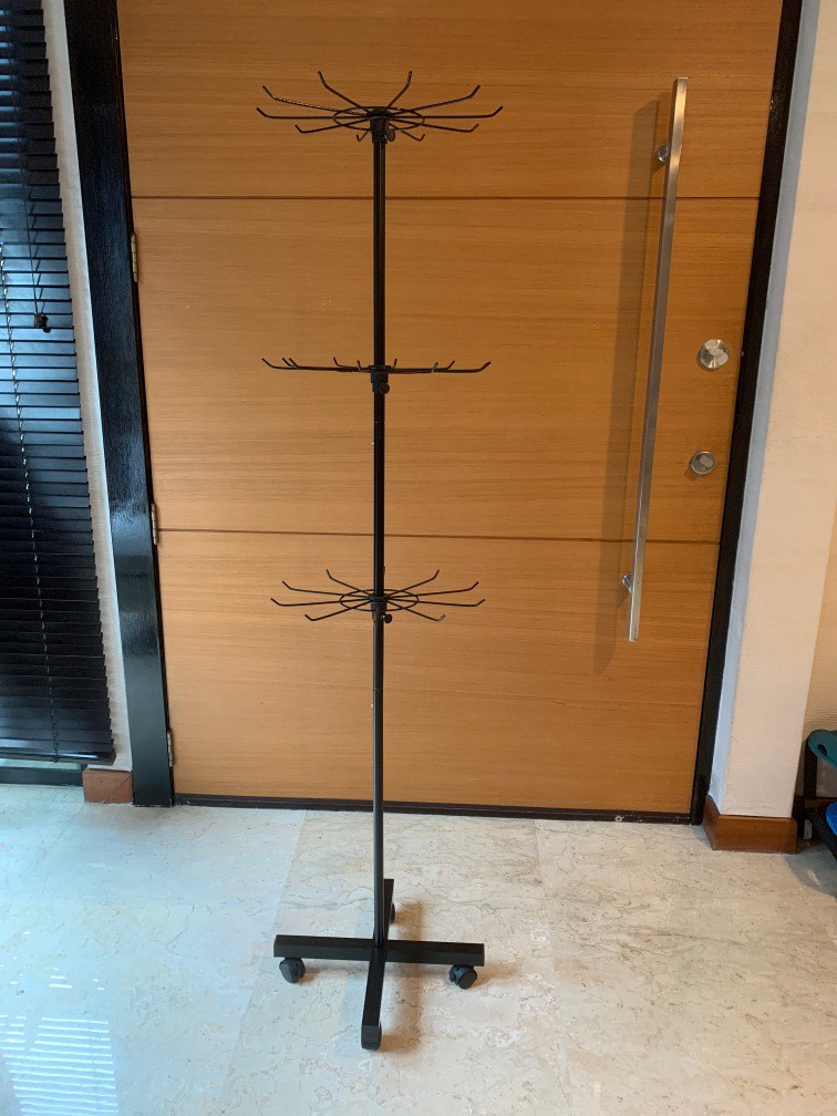 High display floor rack 360 turning hanging products rack 160cm tall ...