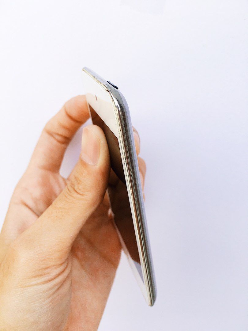 Ipod Jadul, Elektronik, Lainnya di Carousell