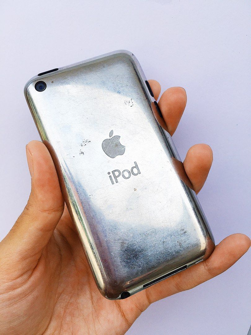 Ipod Jadul, Elektronik, Lainnya di Carousell