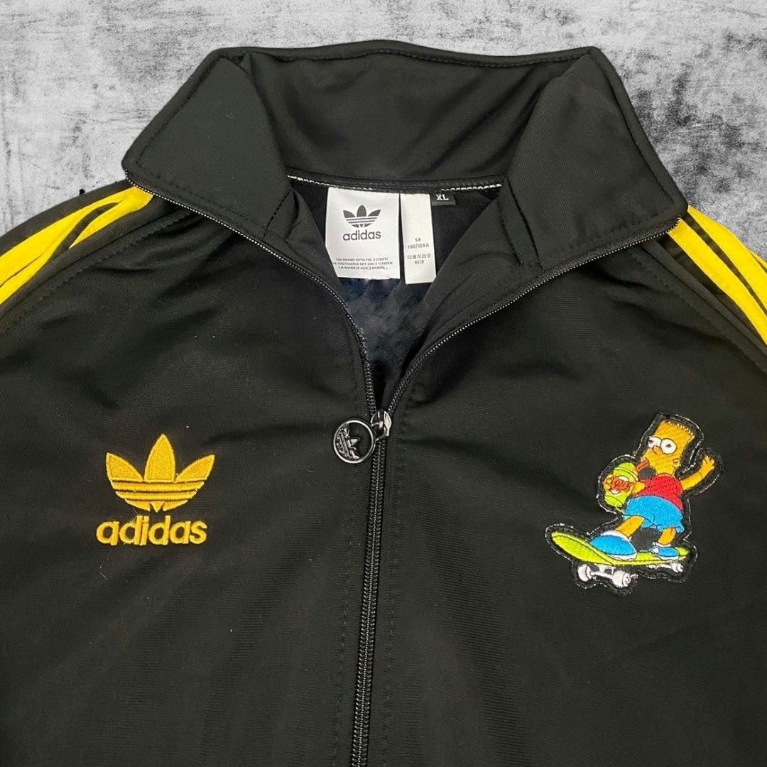 Jaket Tracktop Adidas X The Simpsons Hitam, Fesyen Pria, Pakaian , Baju Luaran di Carousell