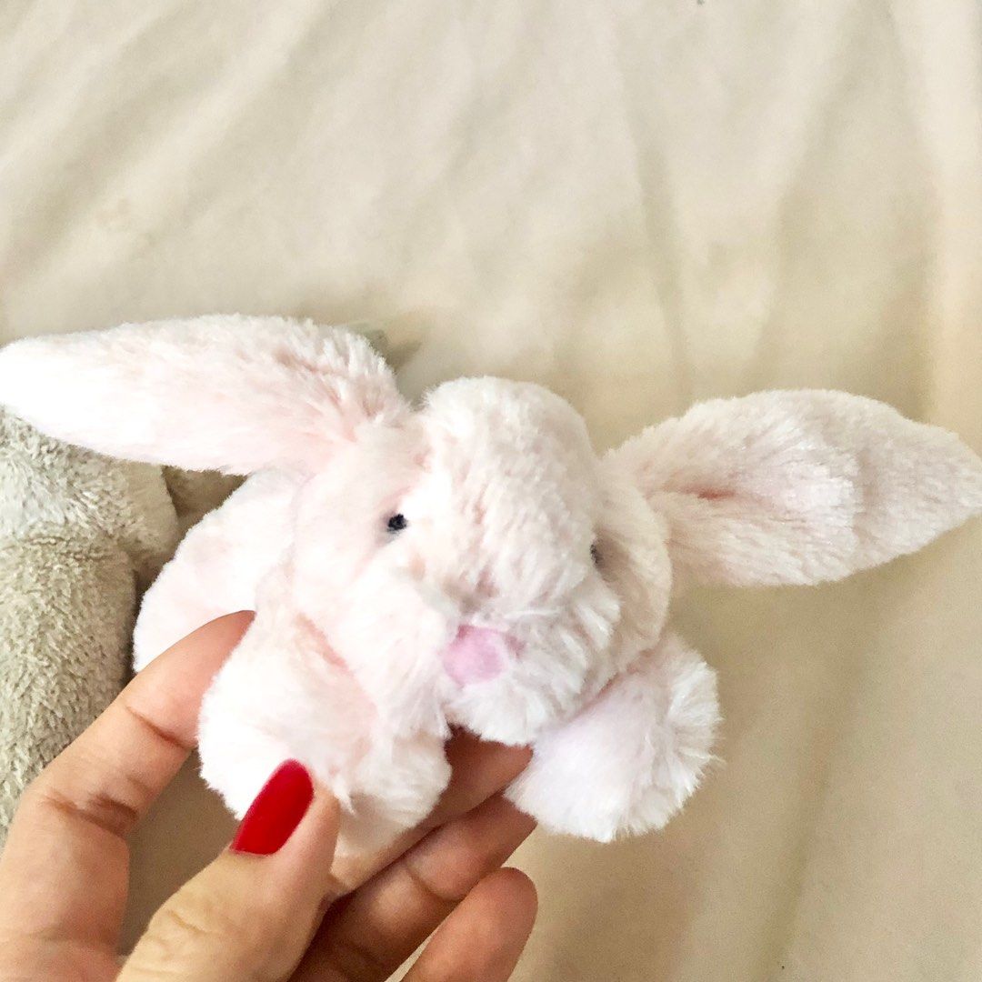 Jellycat (jelly kitten) baby rattle toy, Babies & Kids, Infant Playtime ...