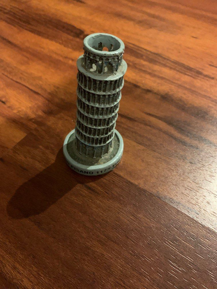 Leaning Tower of Pisa desk toy, Hobbies & Toys, Memorabilia ...