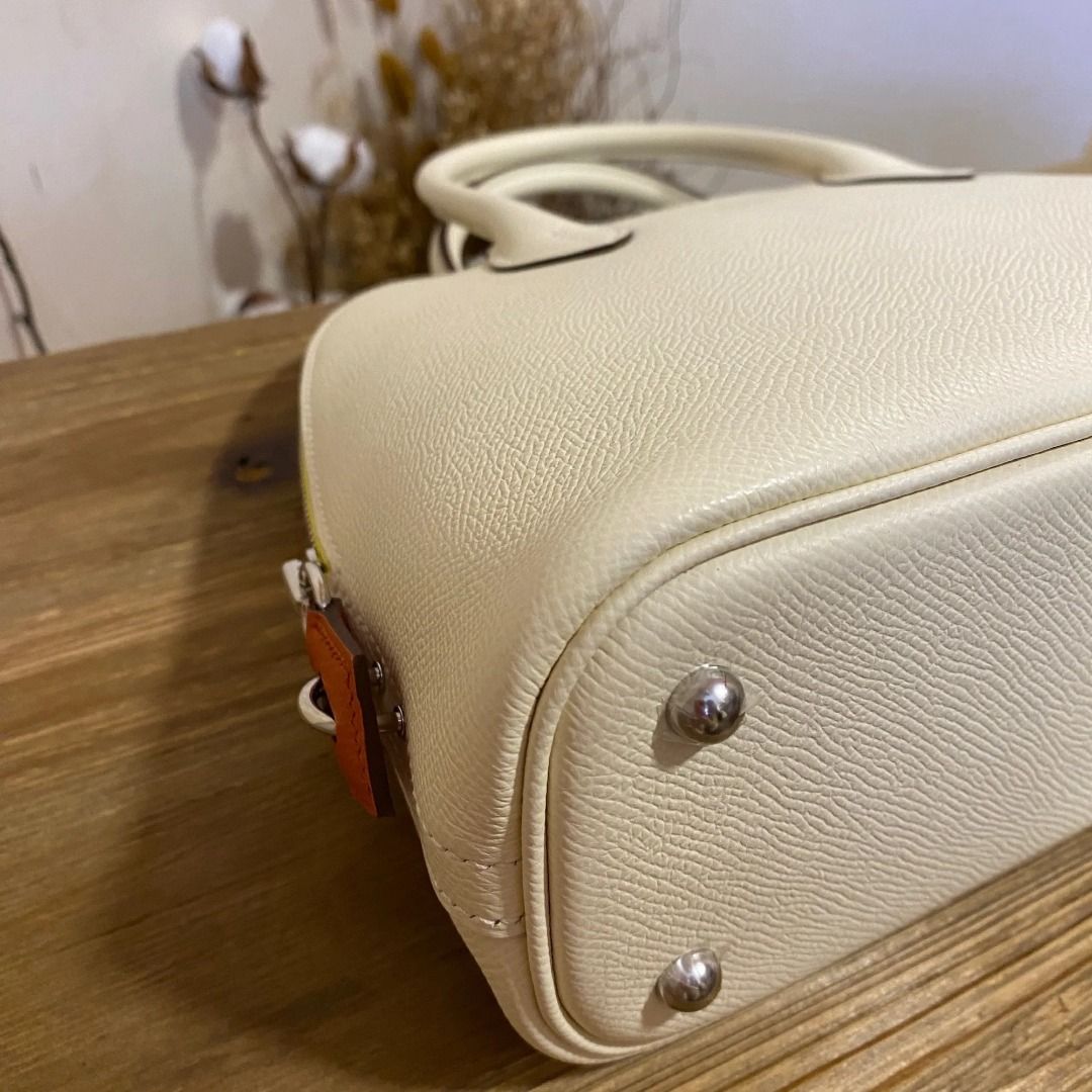 [LIMITED EDITION] Hermes Bolide 25 Epsom Leather Tri color Nata/ Terre ...