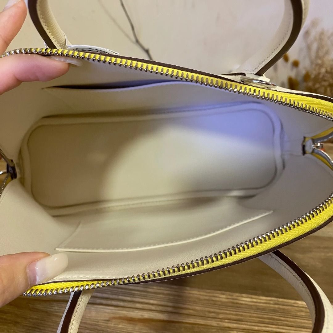 [LIMITED EDITION] Hermes Bolide 25 Epsom Leather Tri color Nata/ Terre ...