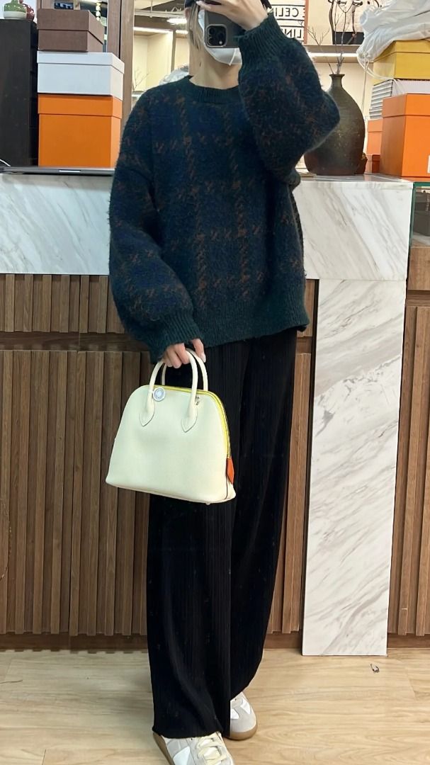 [LIMITED EDITION] Hermes Bolide 25 Epsom Leather Tri color Nata/ Terre ...