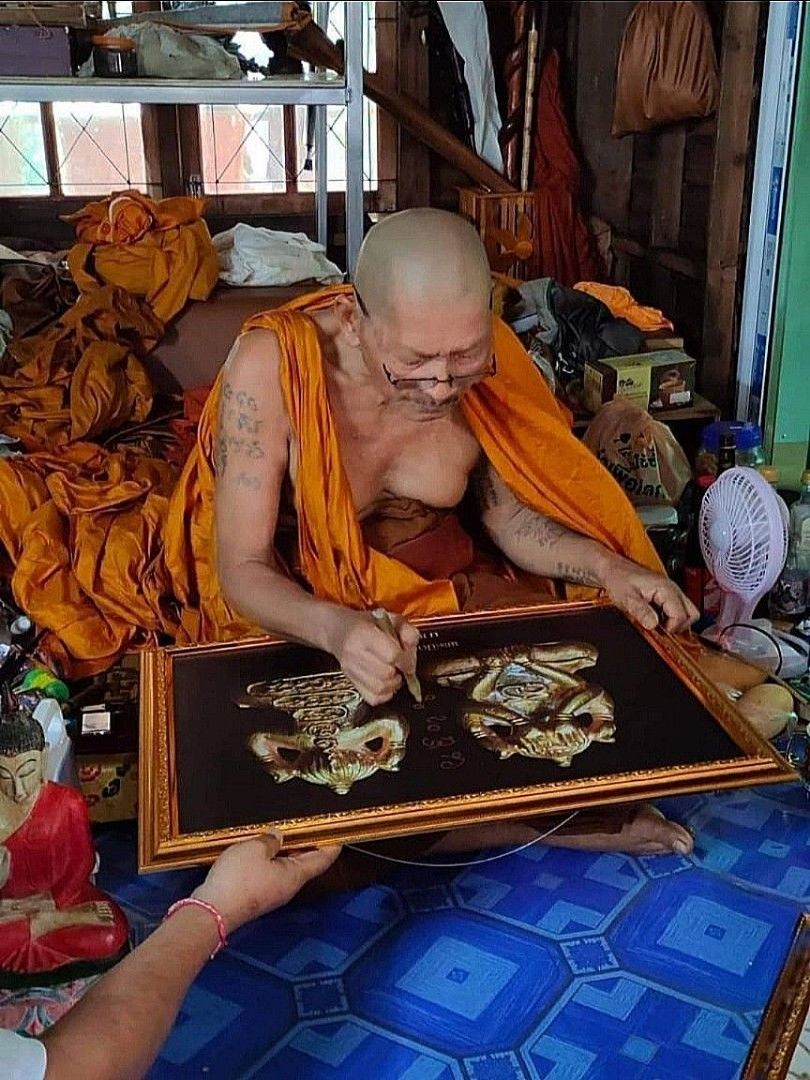 LP Maha Sila 6 Hand Phra Pidta Maha Baramee Ner ThongTip ChanNuan Luang Phu Maha Sila Wat Pho ...