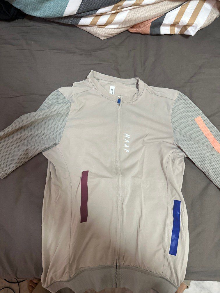 Maap Jersey Pro Fit Evade, Men's Fashion, Activewear on Carousell