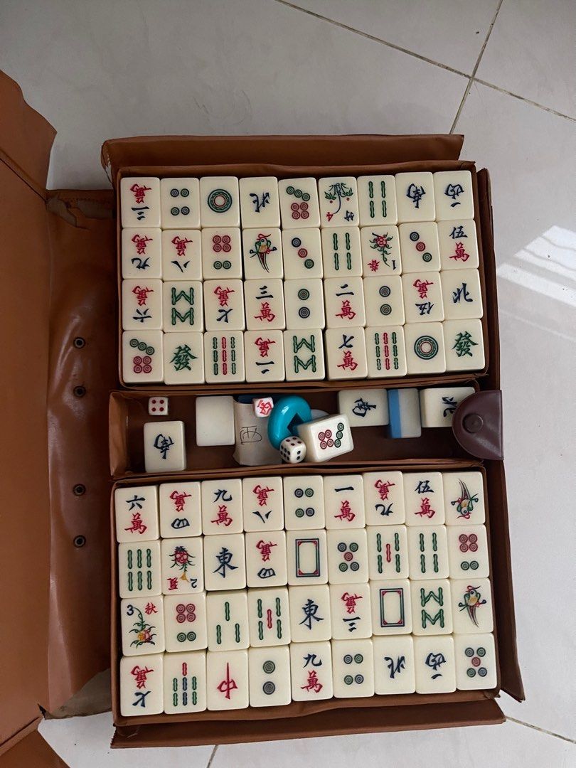 Mahjong set with flowers and animals, Hobbies & Toys, Toys & Games on ...