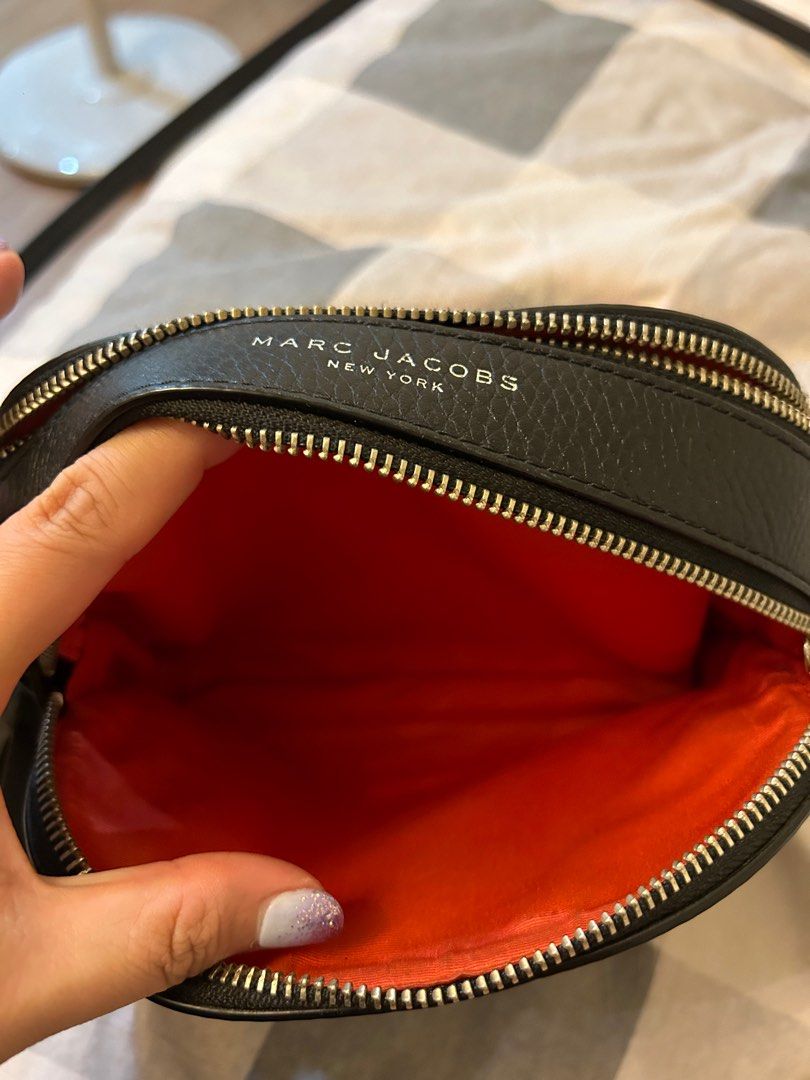 Marc Jacobs The Shutter Crossbody bag, Luxury, Bags & Wallets on Carousell