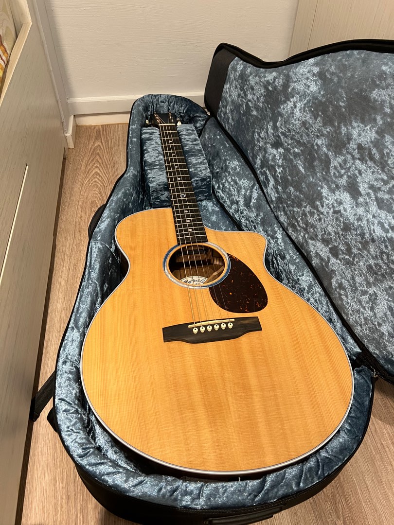 Martin SC-13E Acoustic Guitar (Cutaway, SUPER LOW ACTION), Hobbies ...