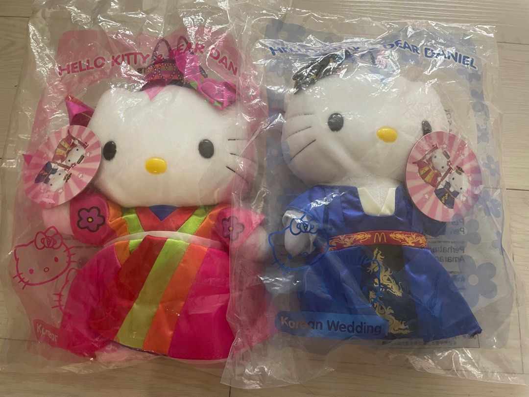 McDonald limited edition millennium hello kitty plush toy, Hobbies ...