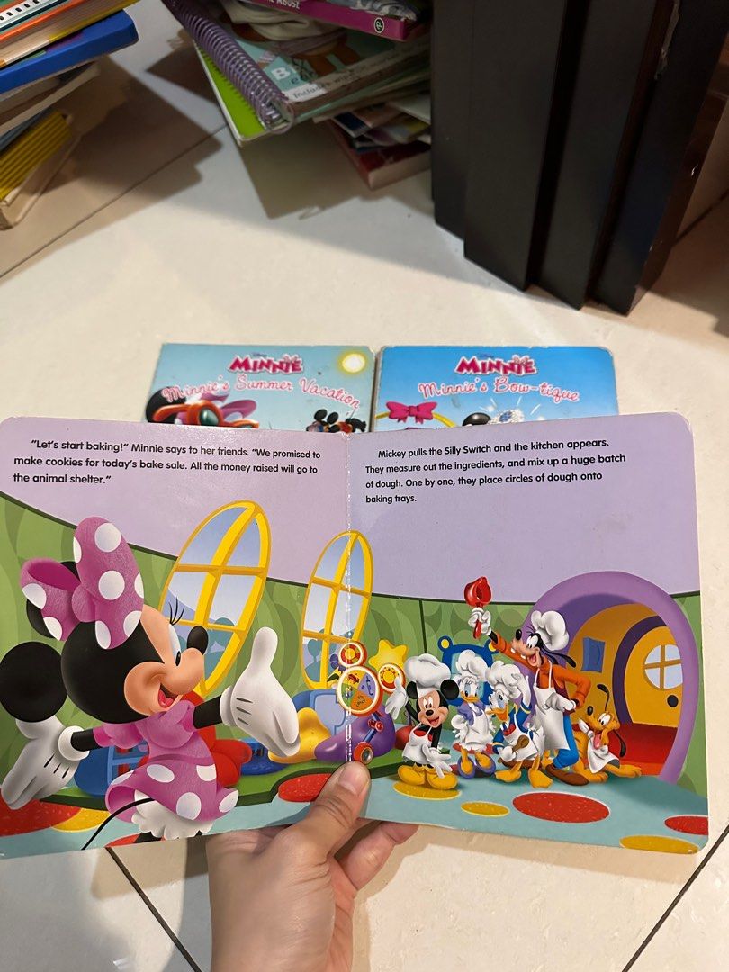 Mickey mouse book, Buku & Alat Tulis, Buku Anak-Anak di Carousell