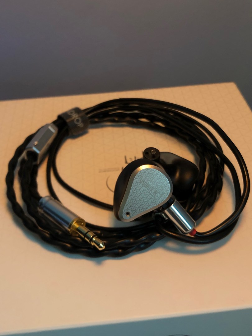 Moondrop Variations, Audio, Earphones on Carousell