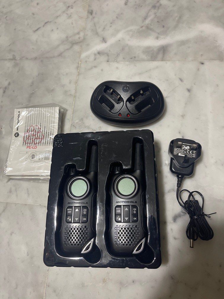 Motorola TLKR T8 walkie-talkies, Mobile Phones & Gadgets, Walkie-Talkie ...