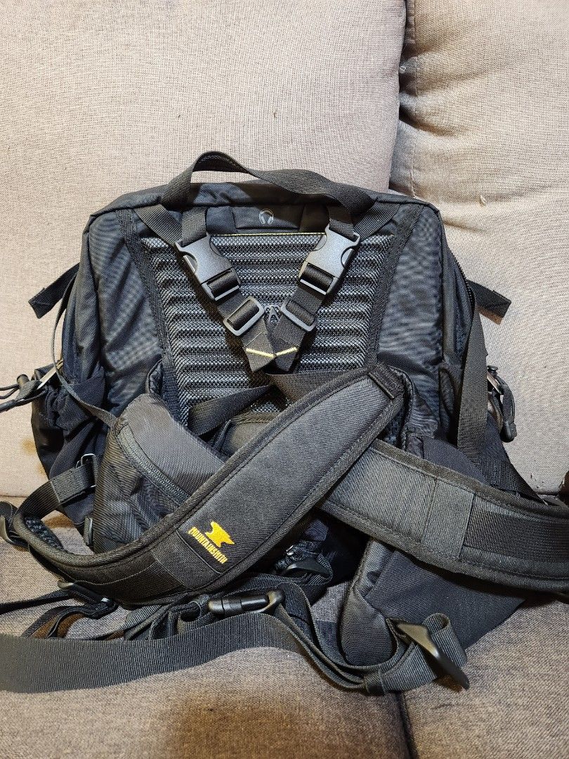 Mountainsmith Day Pack, Men's Fashion, Bags, Backpacks on Carousell