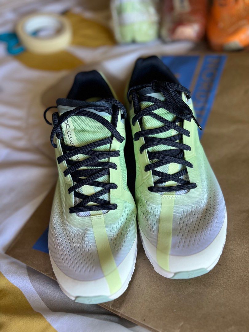 ON CLOUD HELION mens 7.5, Men's Fashion, Footwear, Sneakers on Carousell