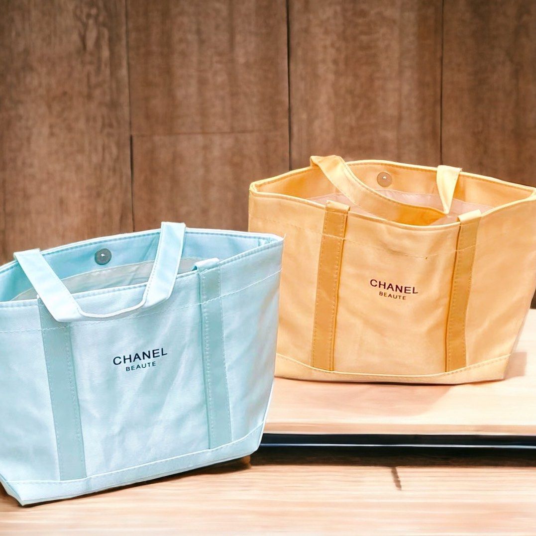 Original Chanel Beaute VIP Gift GWP Silk Satin Tote bag, Women's ...