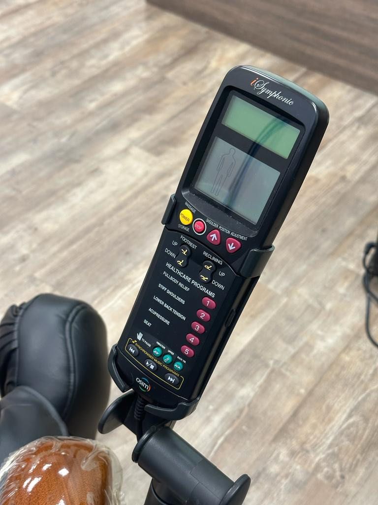 OSIM iSymphonic Massage Chair, Health & Nutrition, Massage Devices on ...