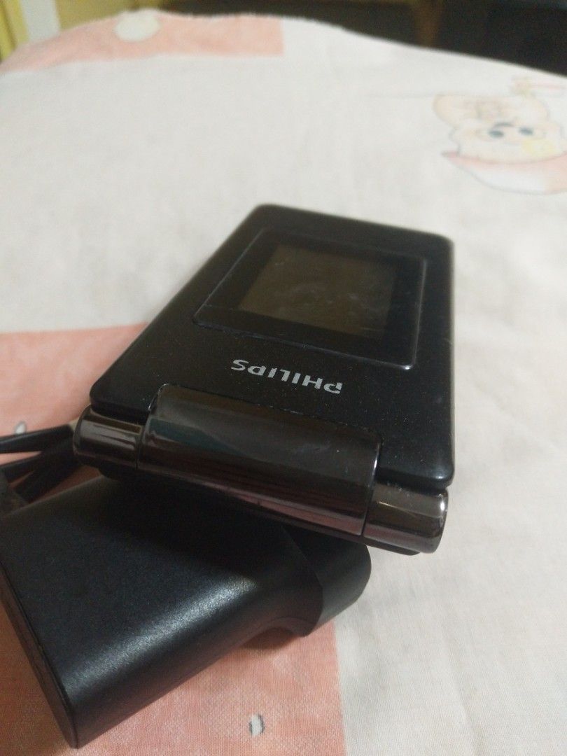 Philips 飛利浦 E212A 3G大卡 2.8吋熒幕 繁體版粵語發音 雙卡雙待 簡單易用 手提電話 大字大聲大鍵 摺機 長者手機 跟充電器 8GB 記憶咭 老人手機, 手提電話, 手機 ...