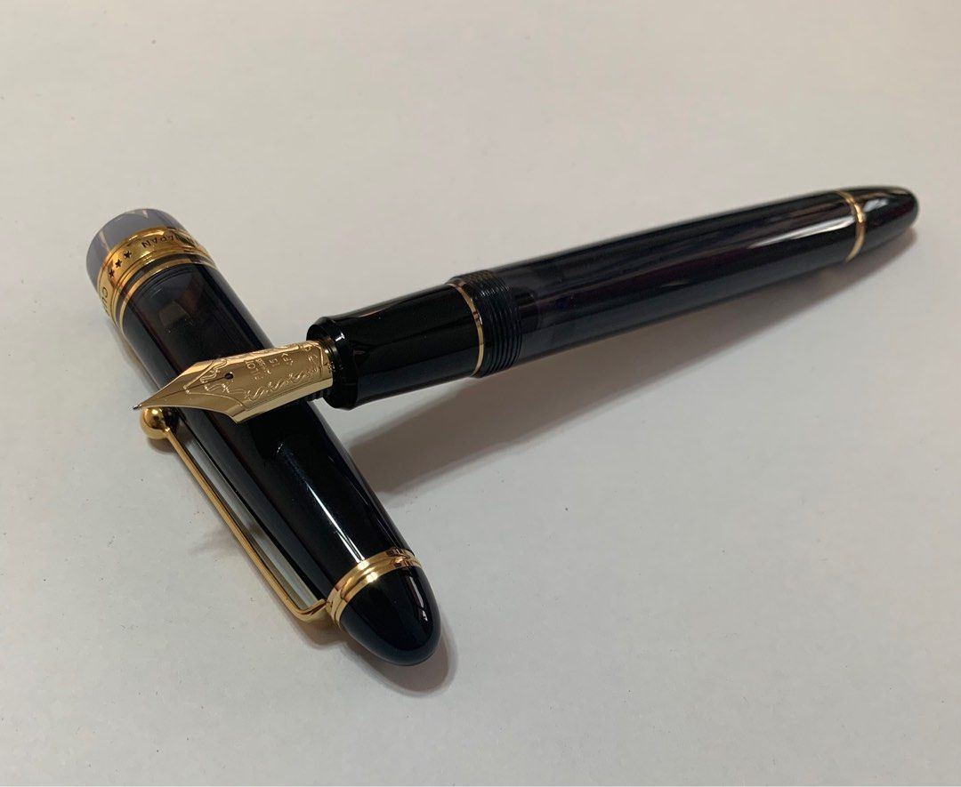 Pilot Custom 823 Fountain Pen (F) Nib, Hobbies & Toys, Stationery ...